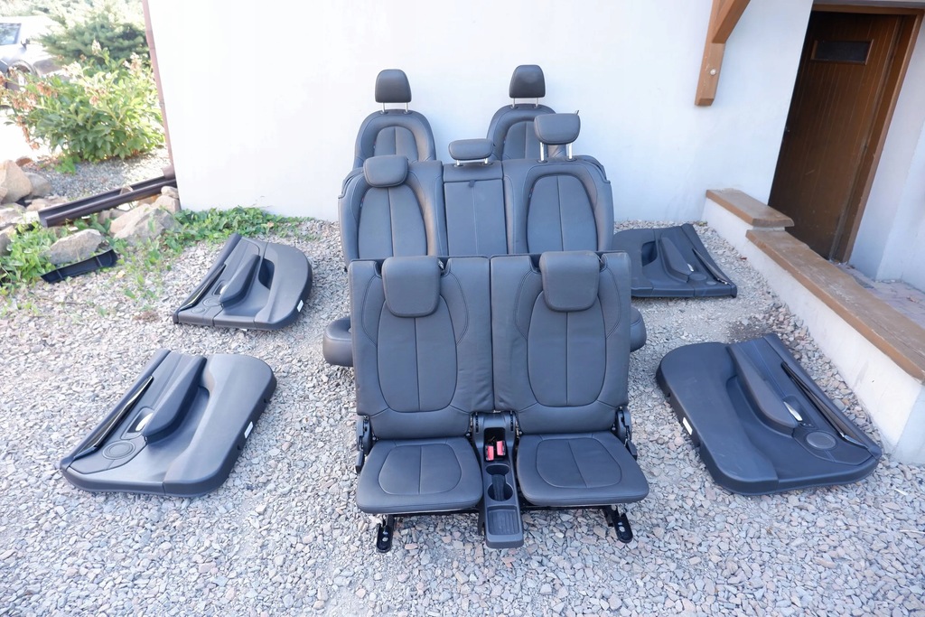 BMW F46 FOTELE M PAKIET EUROPA - 14016601480 - oficjalne archiwum Allegro