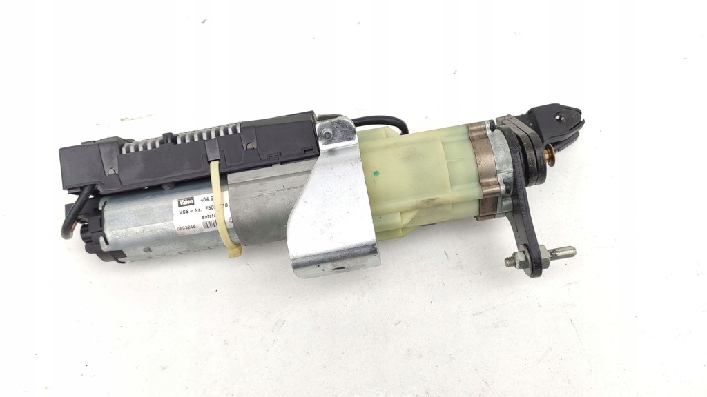 AUDI Q7 4L SIŁOWNIK KLAPY BAGAŻNIKA LEWY - 13179548569 - oficjalne ...