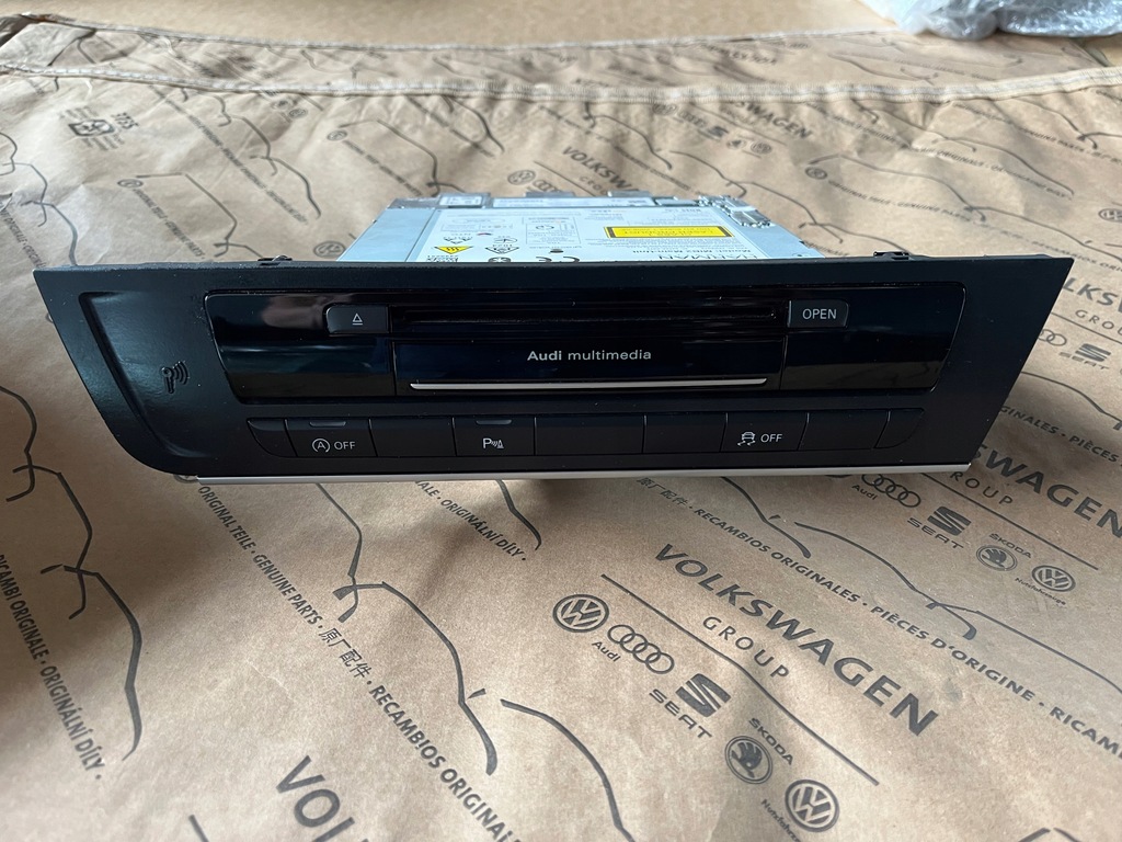 AUDI A6 C7 LIFT NAWIGACJA CZYTNIK PANEL MMI MIB2 - 13924795633 ...