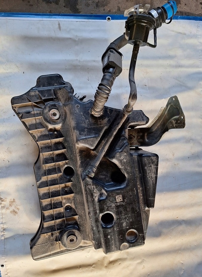 MERCEDES W213 KOMBI ZBIORNIK ADBLUE - 15074279012 - oficjalne archiwum ...