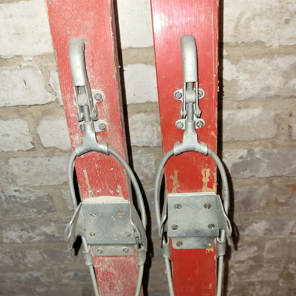 Stare drewniane narty START - KRAKÓW - RETRO - 140 cm wiązania ...