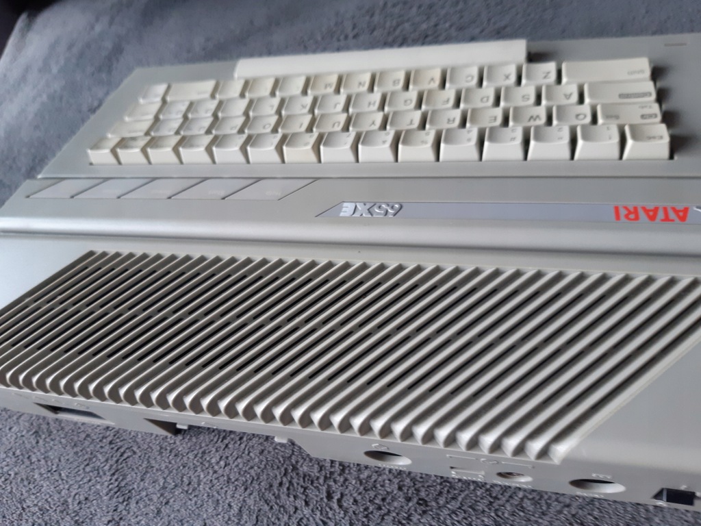 Komputer Atari 65XE - 12244117375 - oficjalne archiwum Allegro