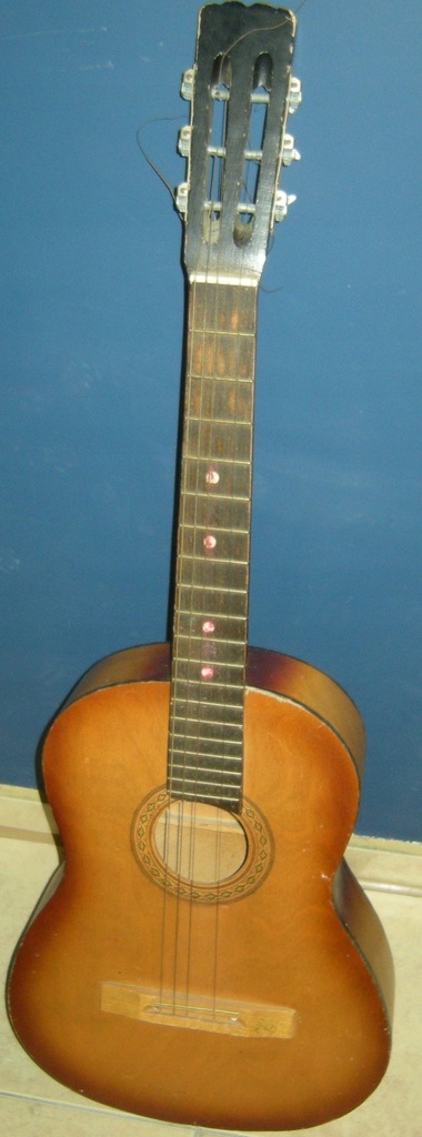 Gitara klasyczna drewniana-pudło-PRL - 12266683504 - oficjalne archiwum ...