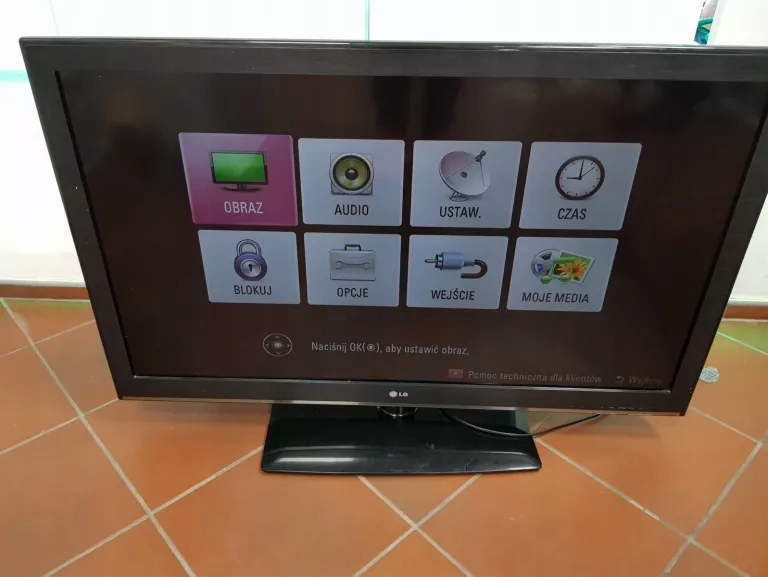 TELEWIZOR LG 42CS460 42 CALE - 12297920656 - oficjalne archiwum Allegro