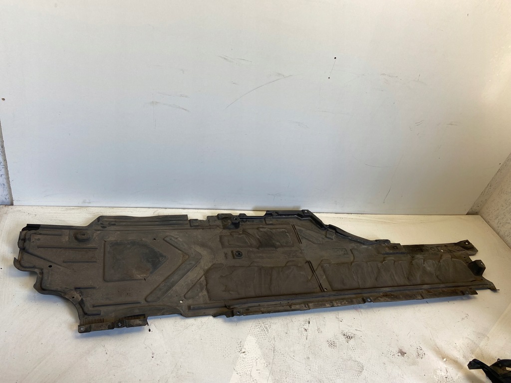 W213 OSŁONA PŁYTY PODWOZIA A213680640 - 12546997786 - oficjalne ...