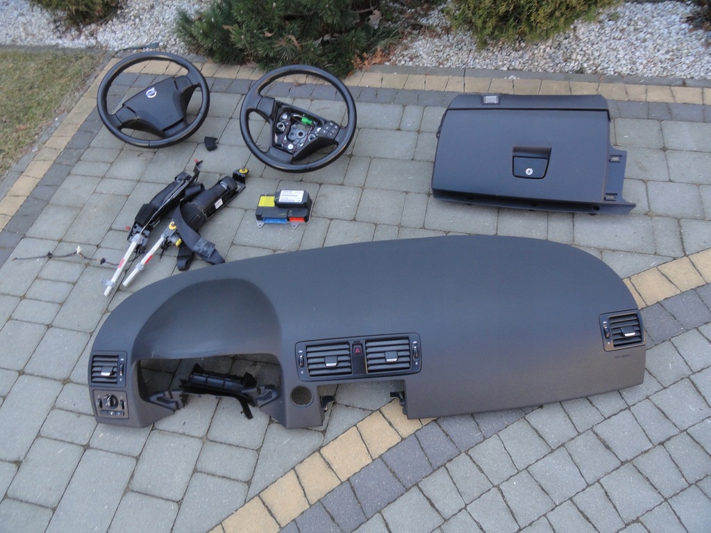 Deska Konsola AIRBAG VOLVO C30 V50 C70 LIFT - 8766855236 - oficjalne archiwum Allegro