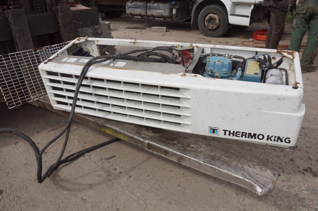 AGREGAT CHŁODNICZY THERMO KING V-700 MAX 24V #1 - 8092095568 ...
