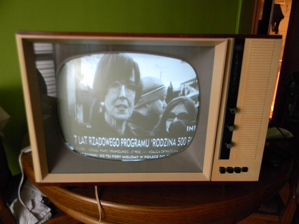 Telewizor lazuryt 102 - 13507471953 - oficjalne archiwum Allegro