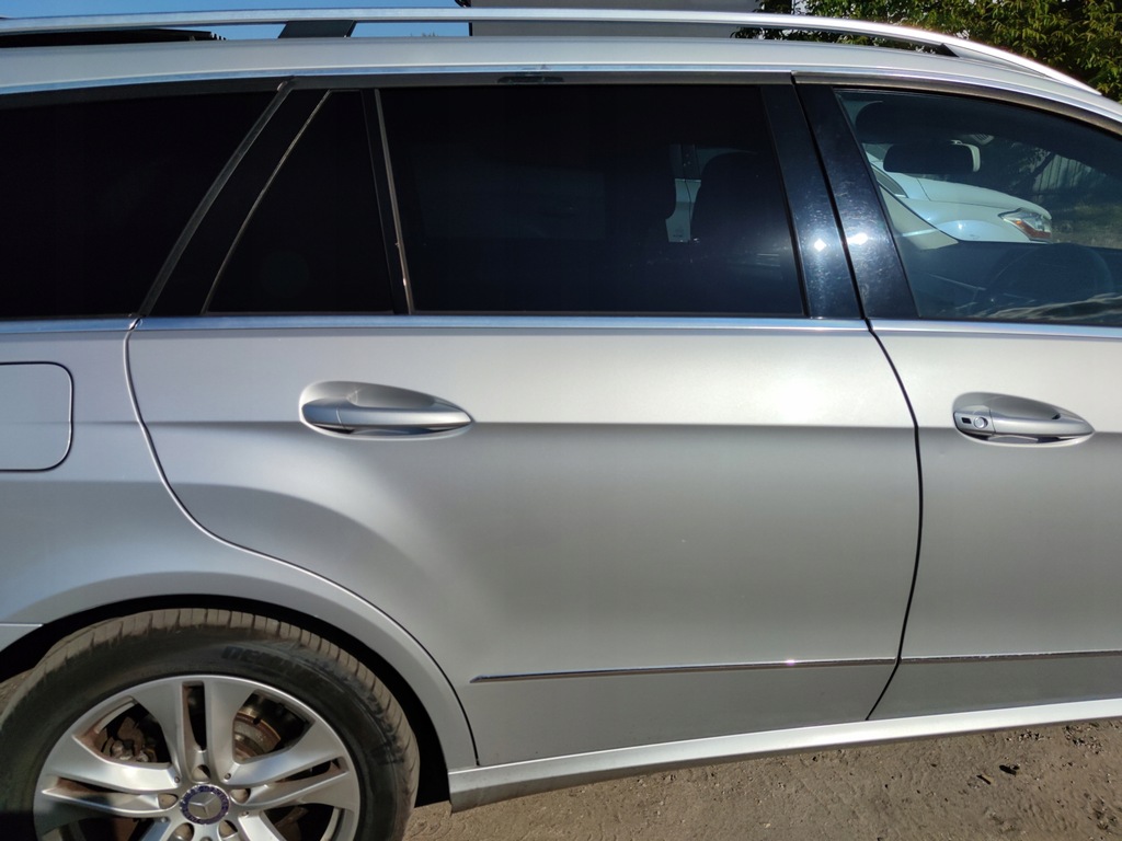 MERCEDES W212 DRZWI PRAWY TYŁ 775 KOMBI - 13807405170 - oficjalne ...