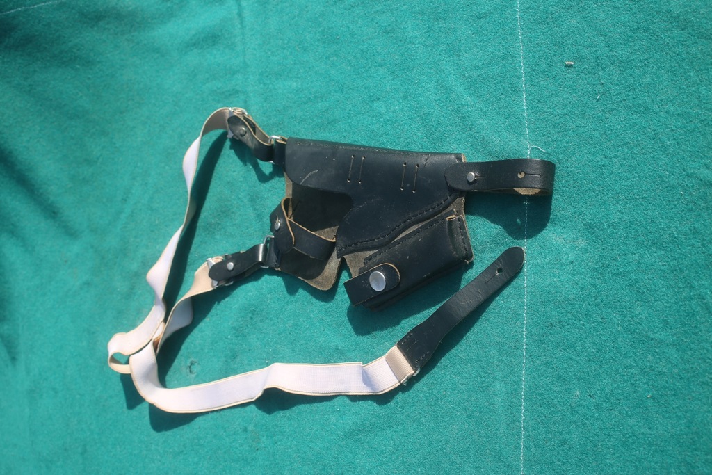 czarna skórzana kabura operacyjna P64 Walther PPK - 11898589152 ...