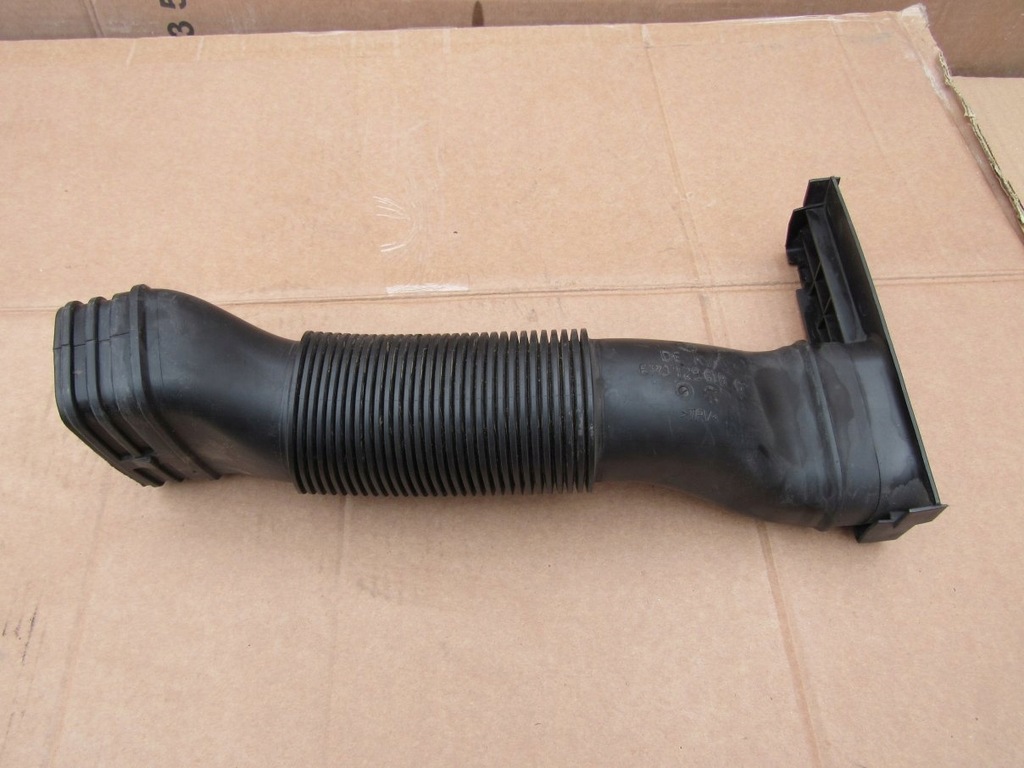 AUDI A1 8X KIEROWNICA DOLOT POWIETRZA 6R0129618G - 11614586430 ...