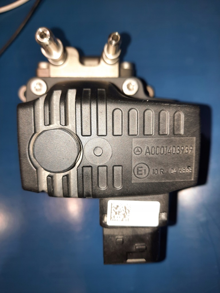 Mercedec Actros wstryskiwacz AdBlue A0001403939 - 14157736550 ...