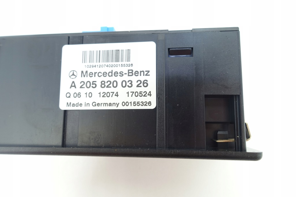 GNIAZDO PORT USB MERCEDES C W205 A2058200326 - 12124477858 - oficjalne ...