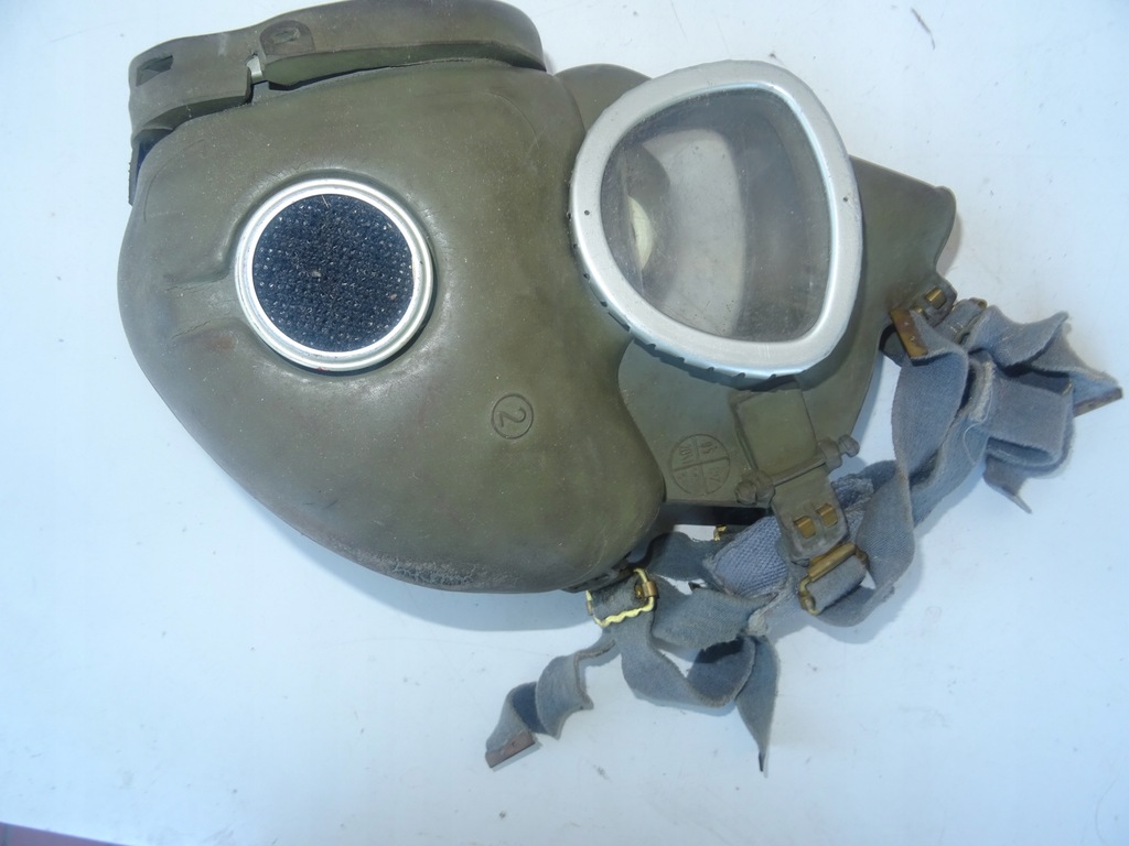 W DOBRYM STANIE MASKA PRZECIWGAZOWA wojskowa - 13809104439 - oficjalne archiwum Allegro