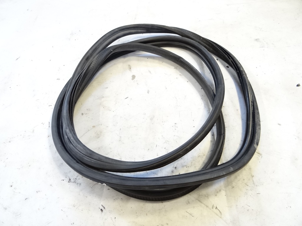 BMW E46 COMPACT USZCZELKA TYLNEJ KLAPY - 11084234555 - oficjalne ...