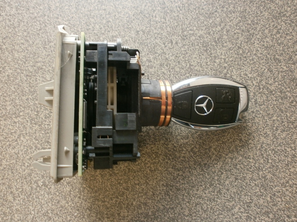 STACYJKA + KLUCZYK MERCEDES W212 A2129056901 - 7780911992 - oficjalne ...