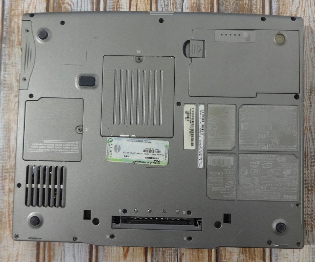 Laptop DELL Latitude D505 - 11628200625 - oficjalne archiwum Allegro