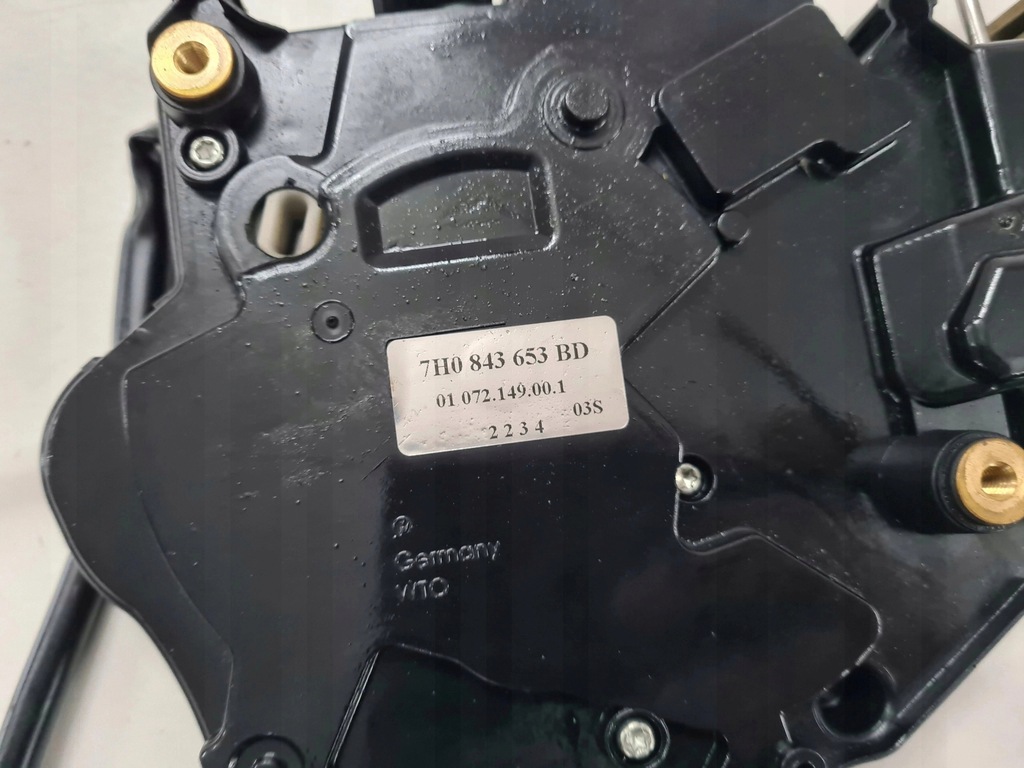 Купить Замок левой сдвижной двери 7H0843653BD VW T5: отзывы, фото и ...