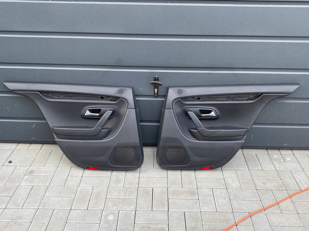 Tapicerki drzwi tylnych skóra VW Passat CC - 10764546066 - oficjalne archiwum Allegro