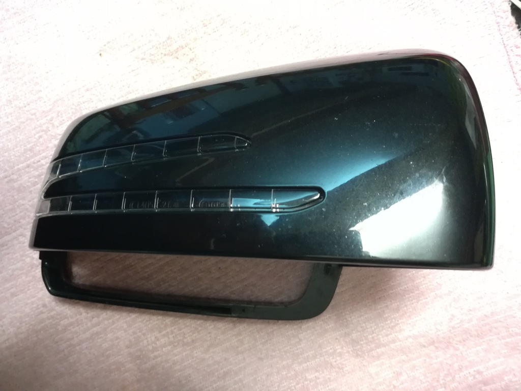 MERCEDES W204 W212 OBUDOWA LUSTERKA PRAWA KIERUNKOWSKAZ A3159436 LAKIER ...