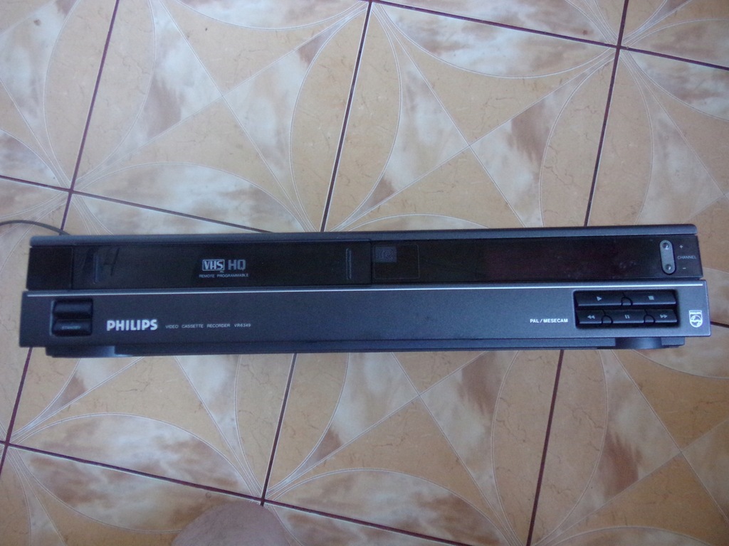 Magnetowid VHS PHILIPS - 12180139177 - oficjalne archiwum Allegro