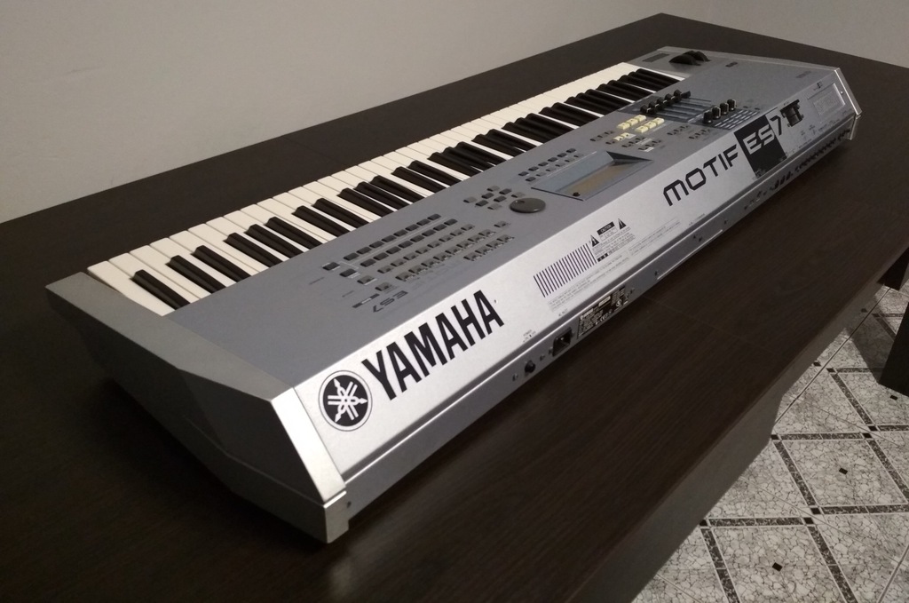 Yamaha motif ES 7 - 7054149744 - oficjalne archiwum Allegro