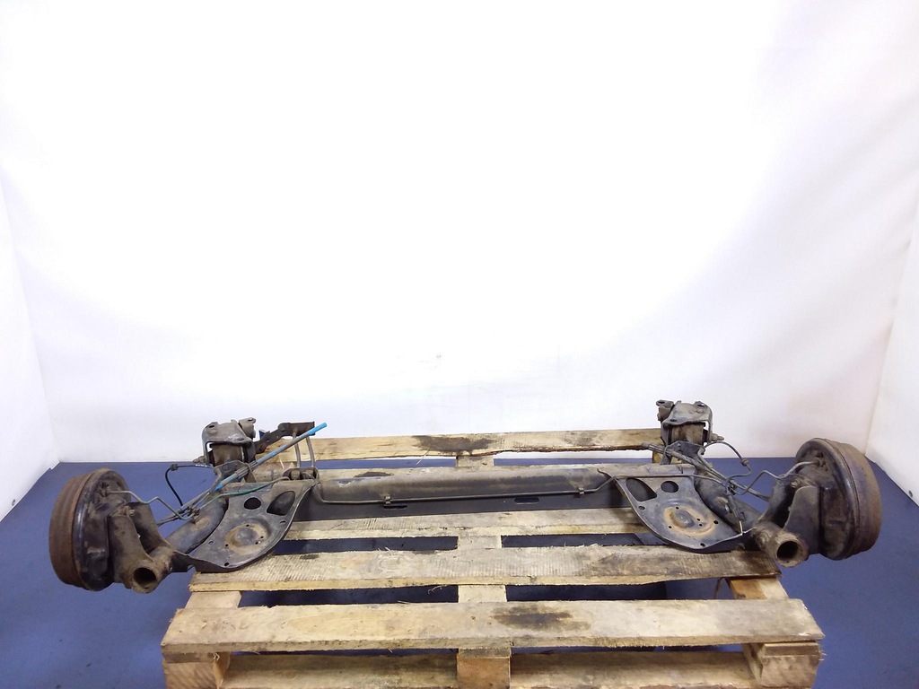 RENAULT CLIO III 1.2B 5D BELKA ZAWIESZENIA TYŁ - 11185618305 ...