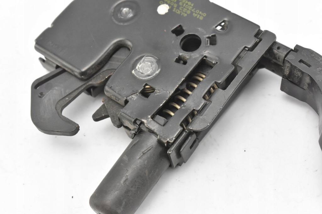 ZAMEK MASKI CZUJNIK 81A823509A AUDI Q2 16- - 11695850621 - oficjalne ...