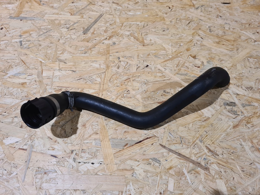 PRZEWÓD RURA WODY FOCUS MK3 BV61-8260-DE - 10046005588 - oficjalne ...