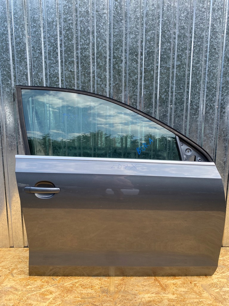 DRZWI PRAWY PRZÓD LAKIER LD7X VW JETTA 5C6 VI 11R - 13961940358 ...