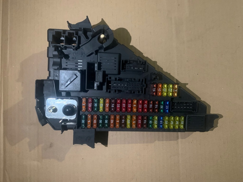 Skrzynka bezpieczników 6000587711 bmw 5 e60 e61 - 12947450191 ...