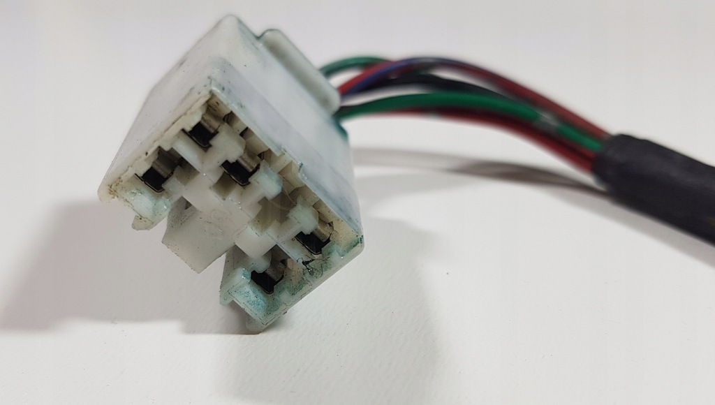 KOSTKA WTYCZKA WTYK LAMPY TYLNEJ Suzuki Vitara I 1 - 10914212085 - oficjalne archiwum Allegro