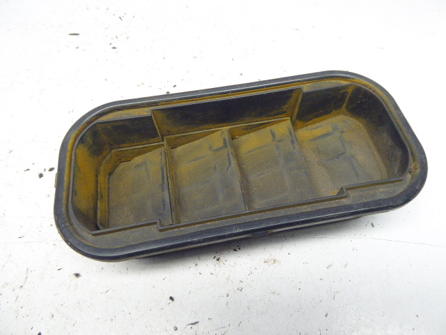 VITO I W638 KRATKA WENTYLACYJNA TYŁ 9018300042 - 9303385124 - oficjalne ...