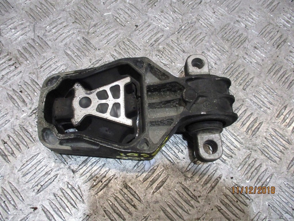 Łapa poduszka Mercedes GLA 156 A2462401209 - 7734491137 - oficjalne ...