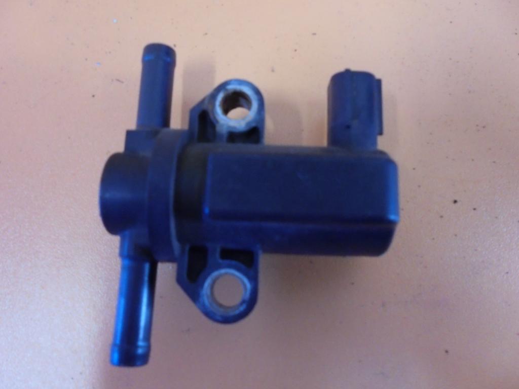 NISSAN PATHFINDER TITAN 4.0 Zawór podciśnienia - 8144234812 - oficjalne ...