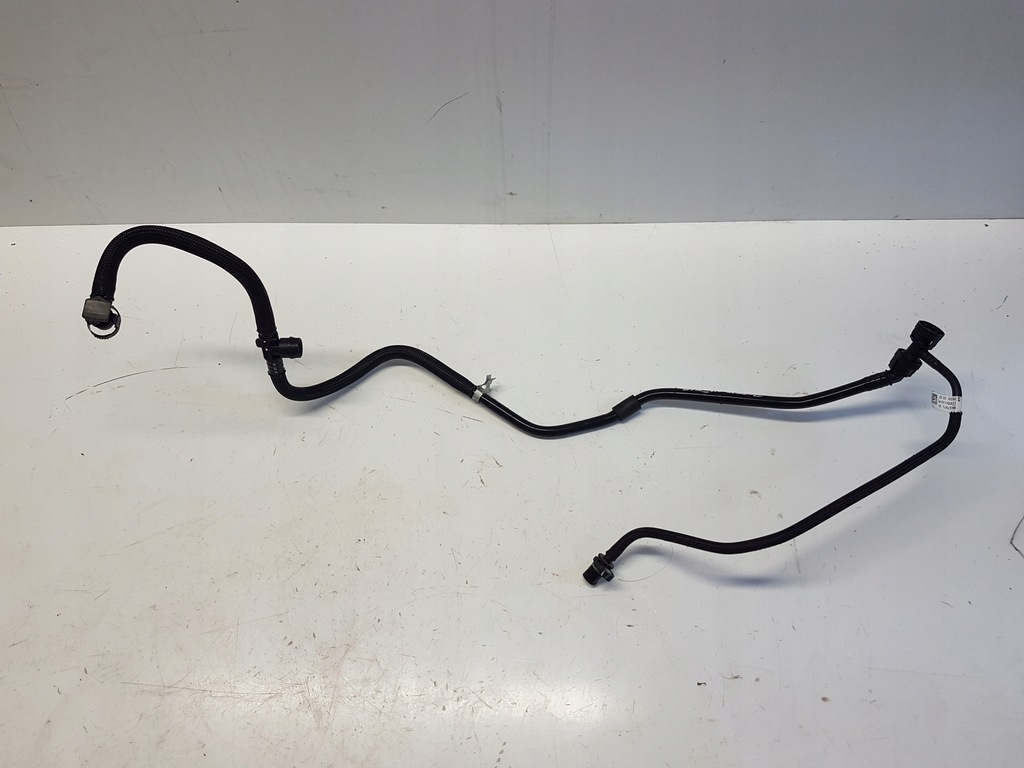 BMW 2 F45 F46 220i Przewód odpowietrzający 8637971 - 12652979477 ...