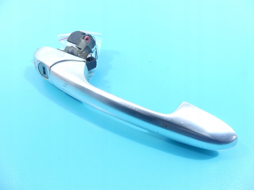 KLAMKA PRZÓD PRAWA CHROM ALFA ROMEO 147 - 13097820622 - oficjalne archiwum Allegro