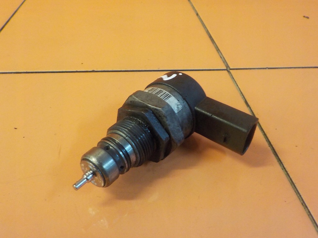 BMW E90 E87 2.0 D 09r 143KM N47 zawor cisnienia paliwa 0281002738 ...