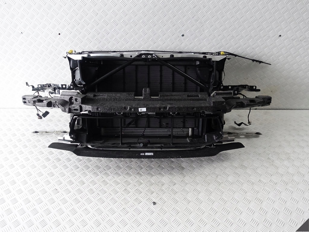 BMW M5 F90 M-POWER 608PS KOMPLETNY PAS+CHŁODNICE - 10131895149 ...