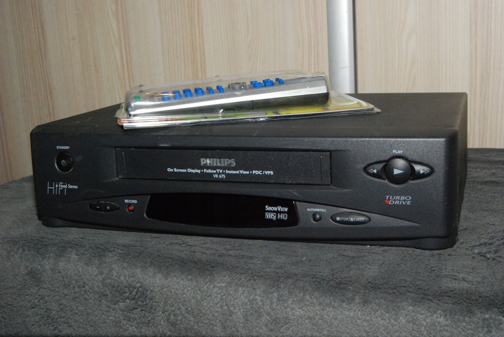 Magnetowid VHS Philips - 13227263356 - oficjalne archiwum Allegro