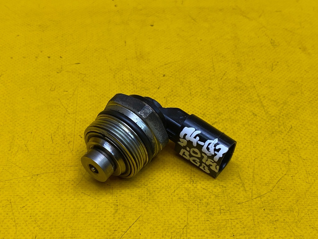 ZAWÓR CZUJNIK POMPY PALIWA A4 B7 2.0T 06F127025F - 13534360595 ...