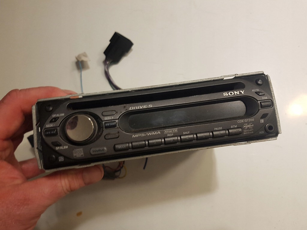 Radio SONY CD model CDX-GT200 - 13448867401 - oficjalne archiwum Allegro