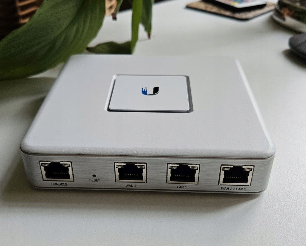 UBIQUITI UNIFI SECURITY GATEWAY USG - 14861260916 - oficjalne archiwum ...