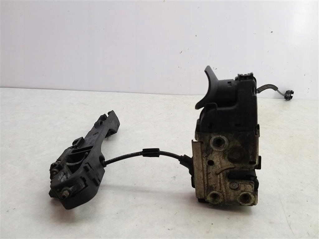 Zamek drzwi przód lewy Nissan Primera P12 4PIN - 13987809156 - oficjalne archiwum Allegro