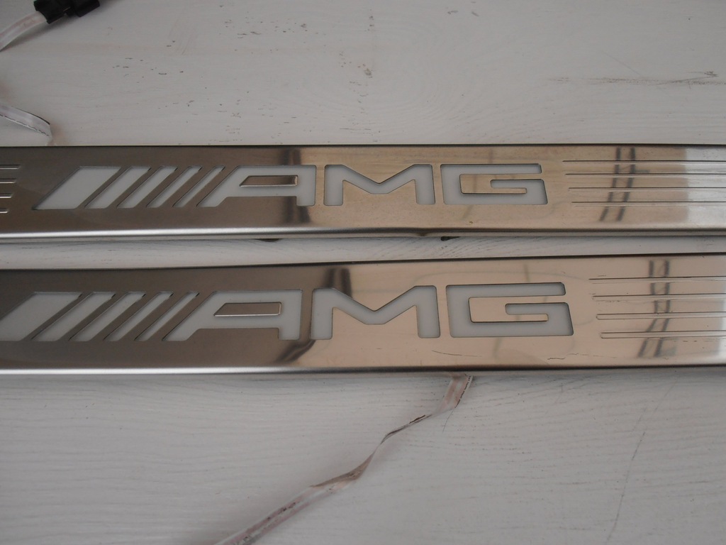 NAKŁADKI MERCEDES AMG A1766805900 A176685800 - 6824987043 - oficjalne ...