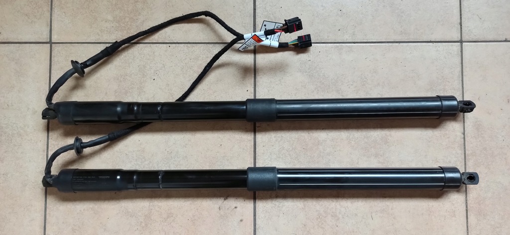 VOLVO XC60 SIŁOWNIK KLAPY ELEKTRYCZNY - 8991207417 - oficjalne archiwum ...