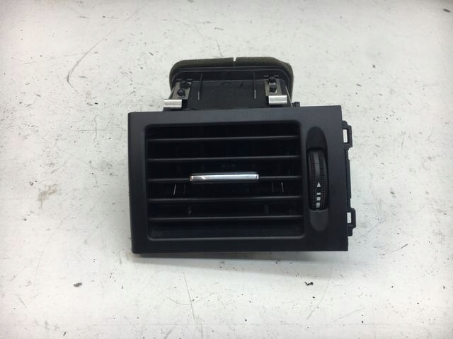 MERCEDES W204 KRATKA NAWIEWU LEWA A2048300754 - 13608129939 - oficjalne ...