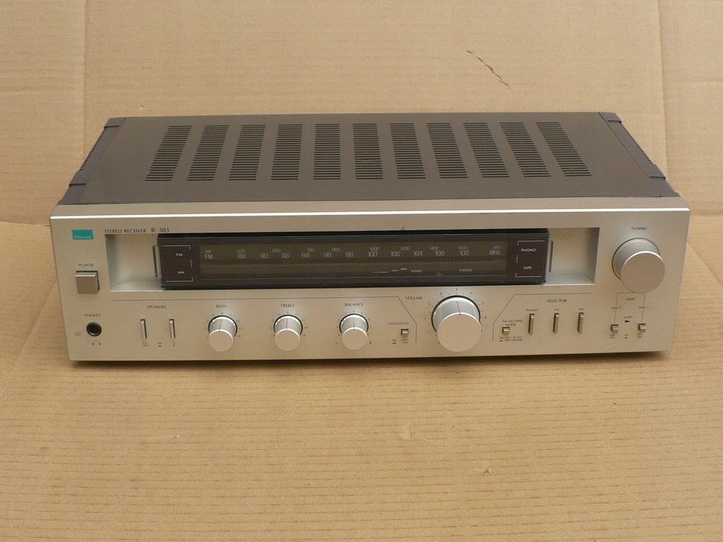 AMPLITUNER SANSUI R-303 - 11464708987 - oficjalne archiwum Allegro