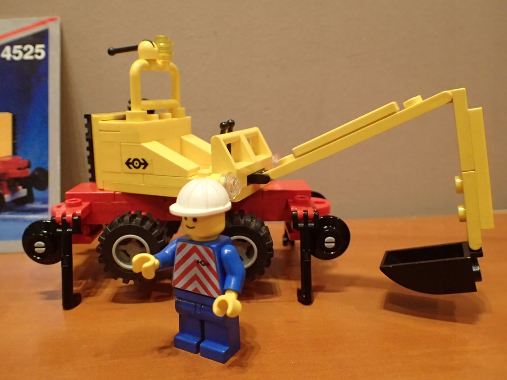 LEGO TRAIN 9V : 4525 Road and Rail Repair - 11821502008 - oficjalne ...