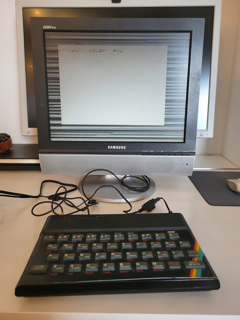 ZX Spectrum 48 gumiak komputer retro - 14332408795 - oficjalne archiwum ...